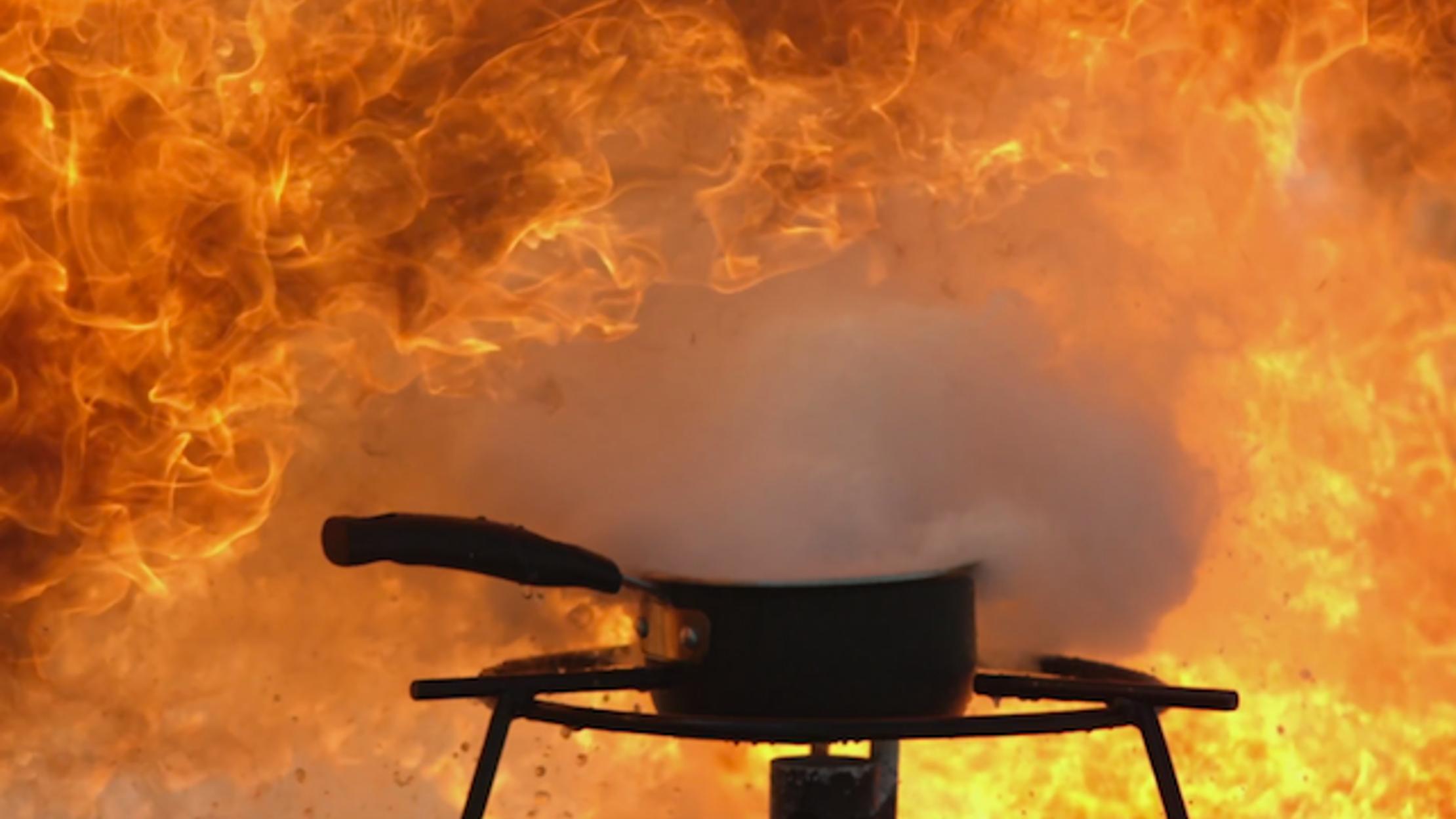 Why You Shouldnt Use Water To Extinguish A Grease Fire Mental Floss