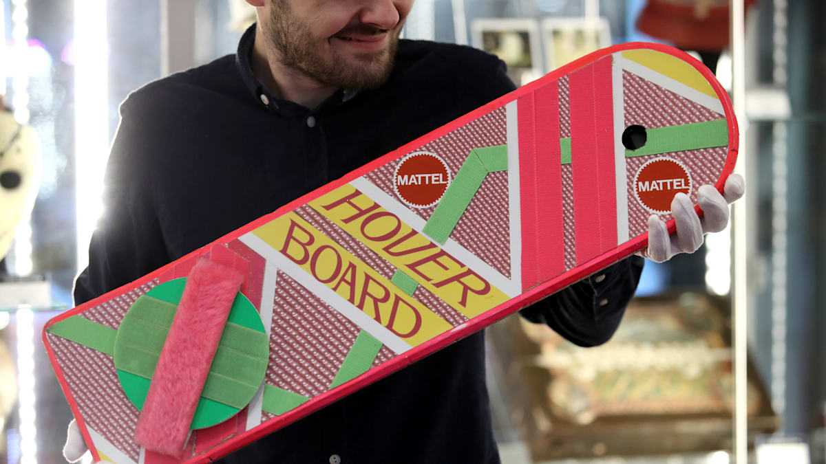 back to the future hoverboard date