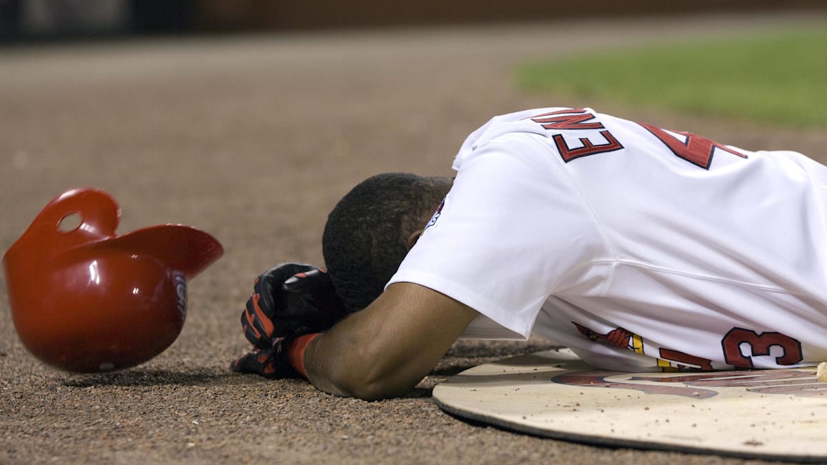 baseball player reverses cap