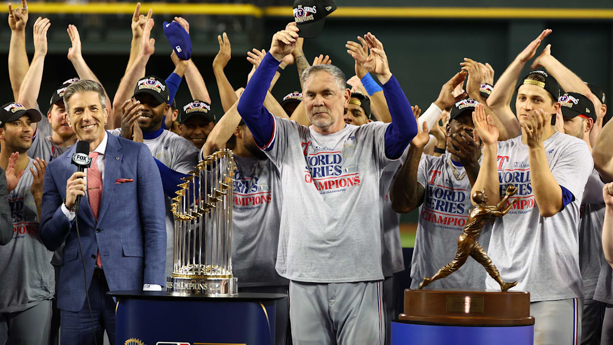 baseball playoffs format