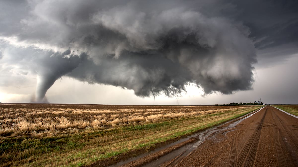 very big tornadoes