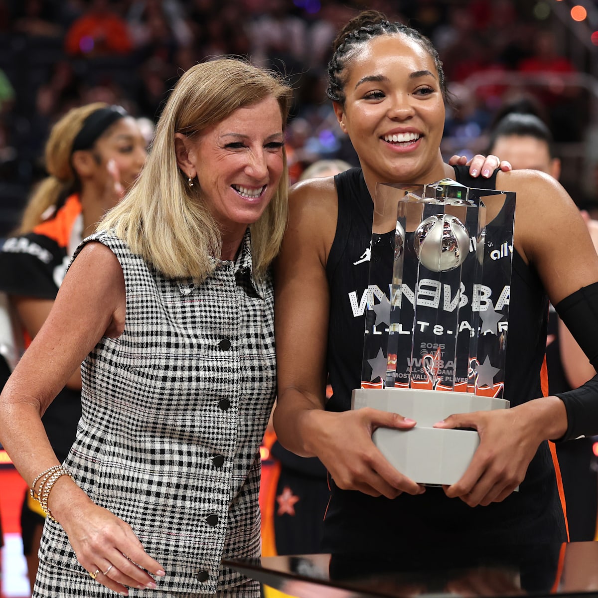 smallest wnba contract