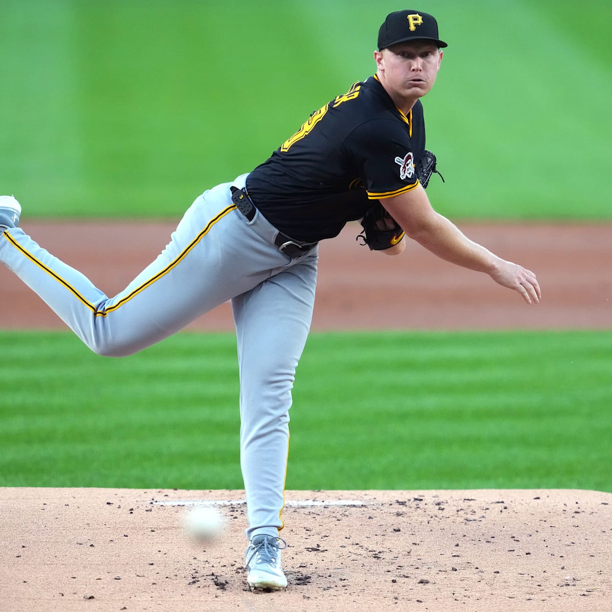 ryan mitchell baseball contract