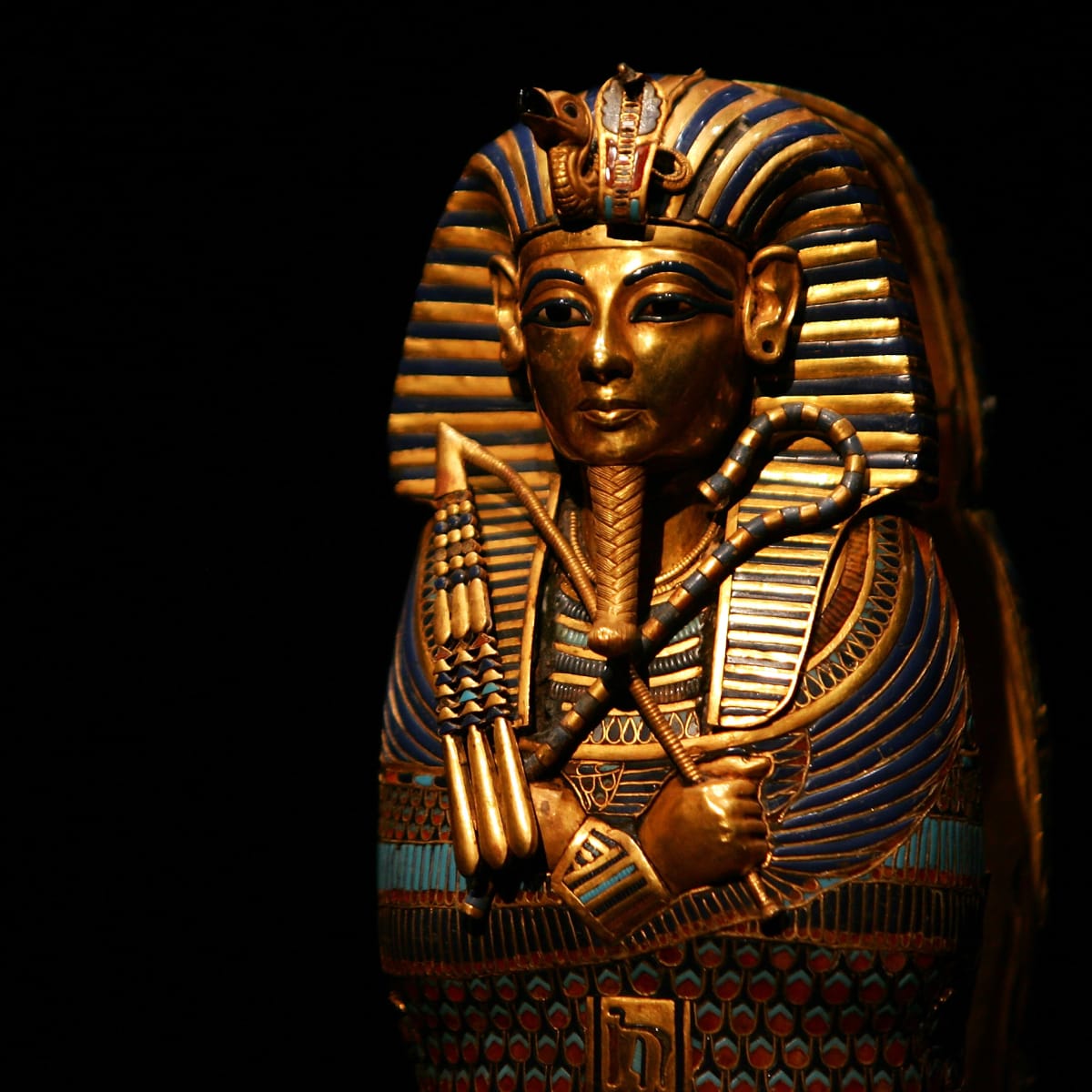 egyptian tomb objects