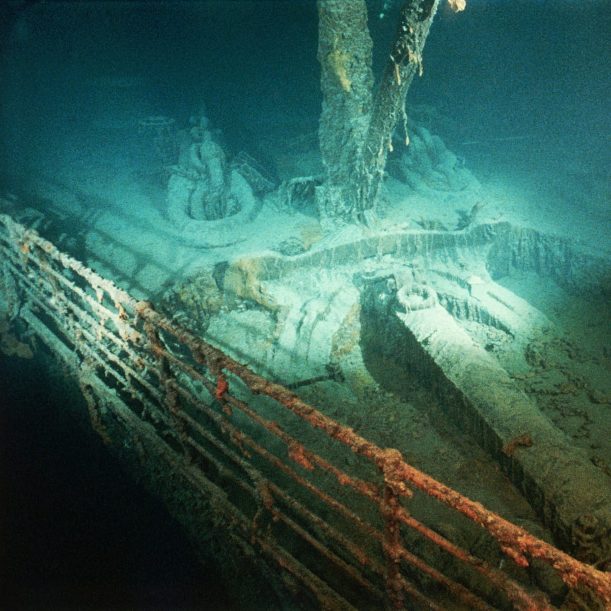 titanic destroyed date