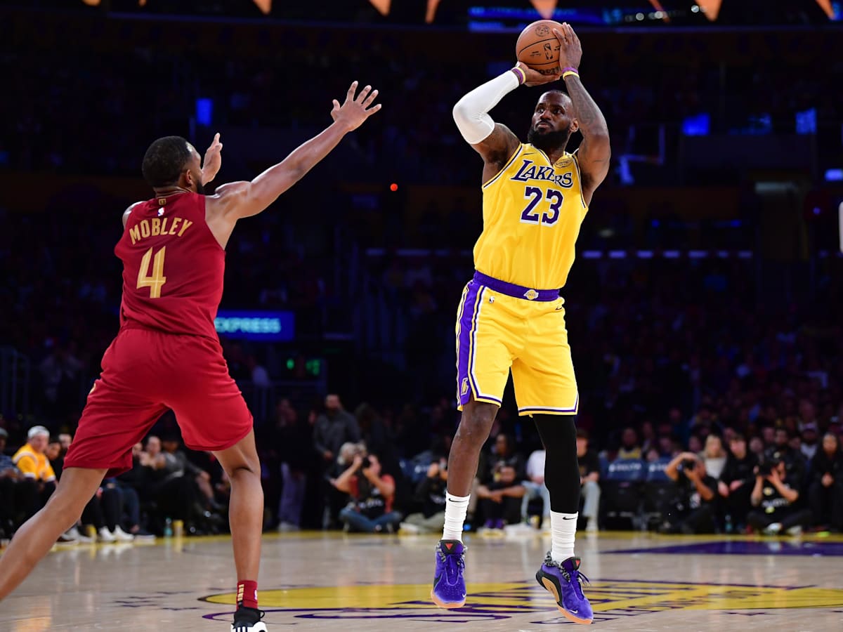 lebron james cavaliers trade chances