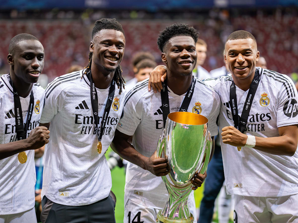 uefa super cup trophy