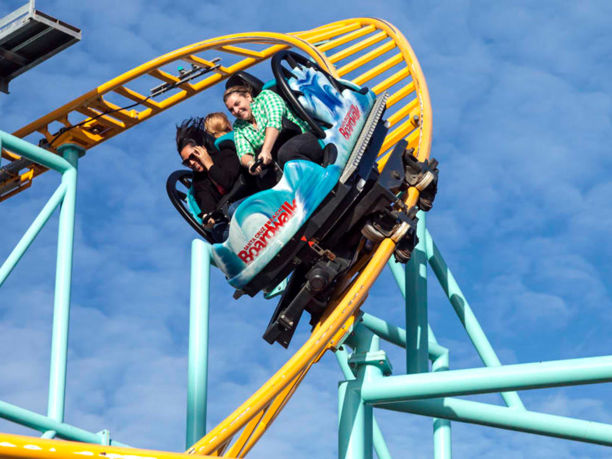 what does a roller coaster engineer do