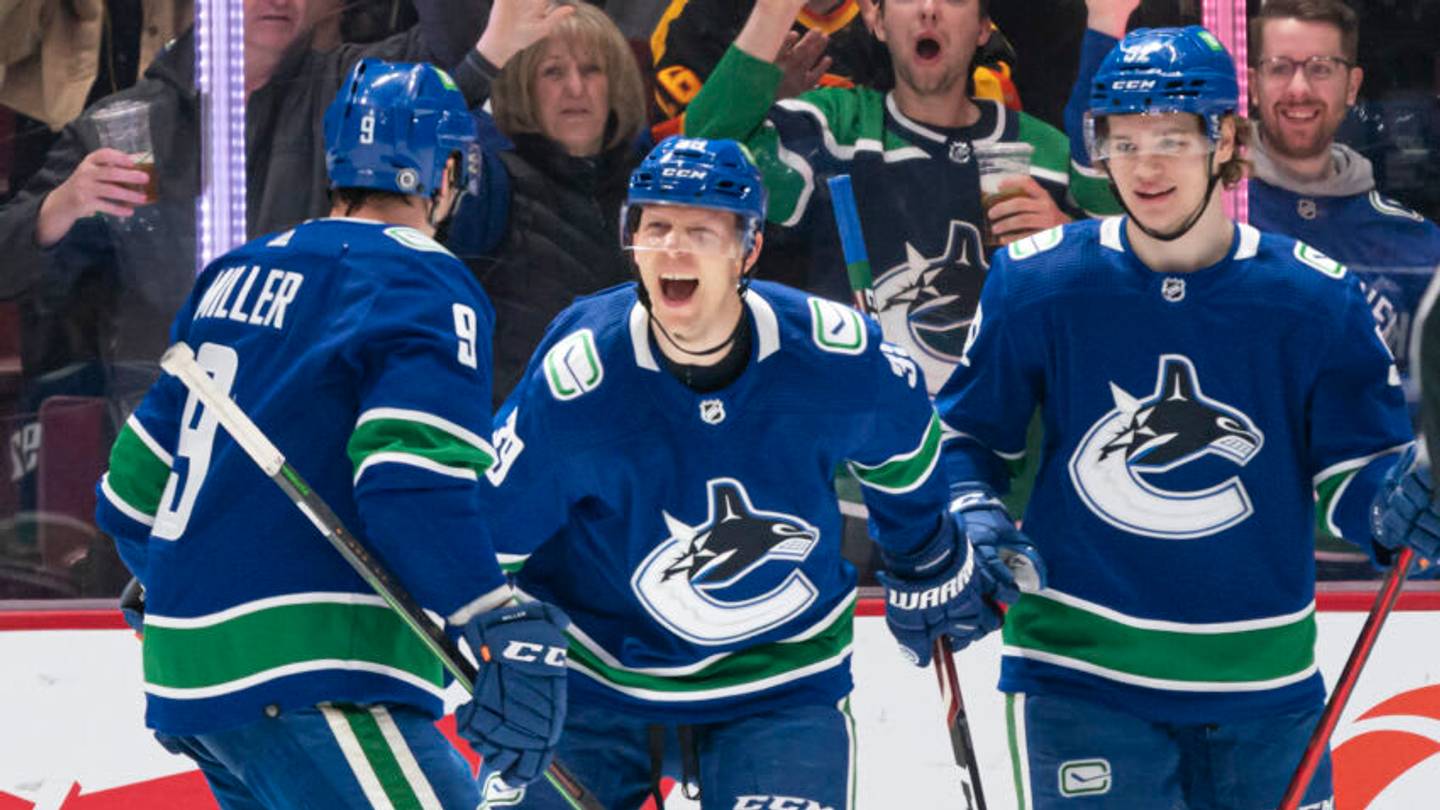 How the Canucks’ uniforms represent a historic identity crisis