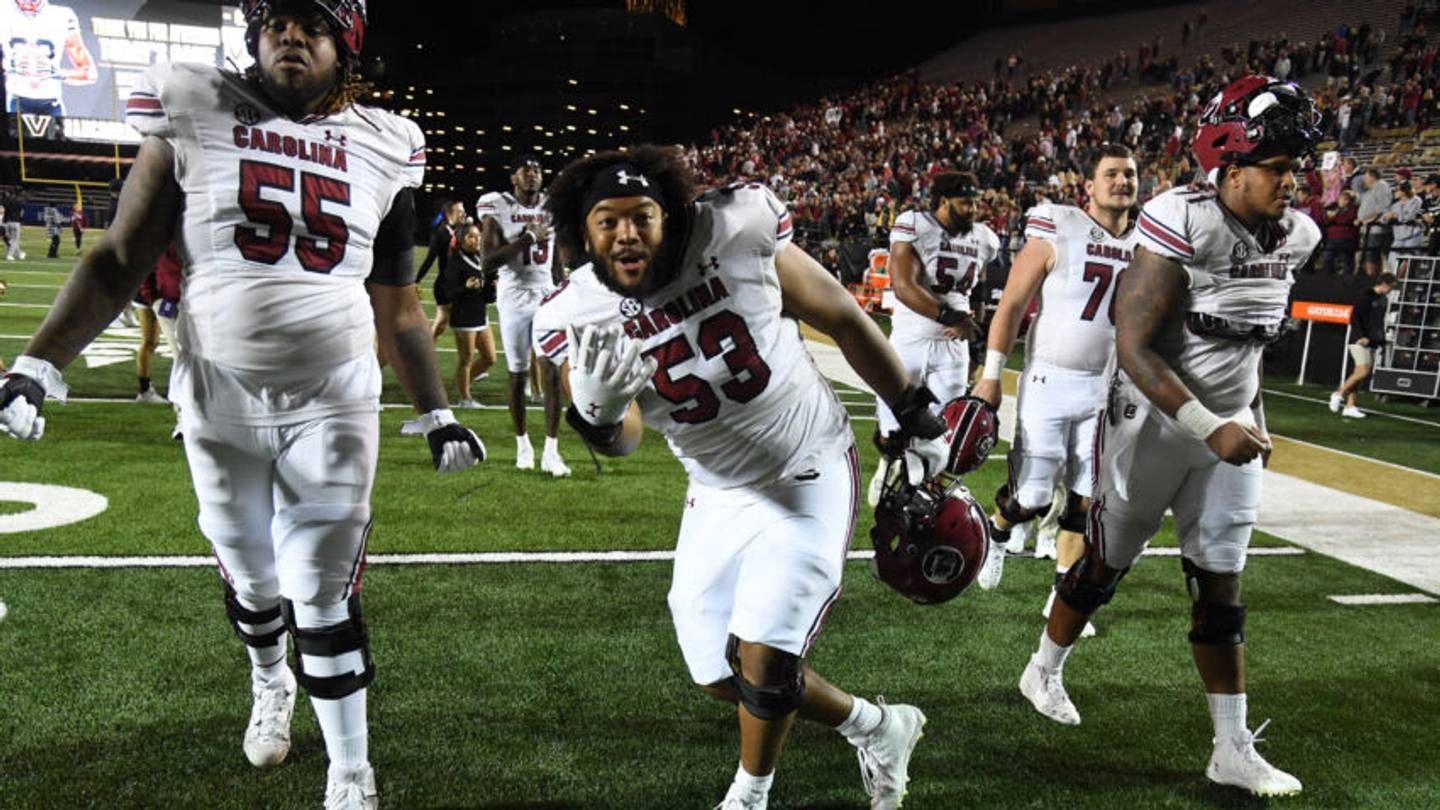 South Carolina Football: Gamecocks to debut new-look offensive line?