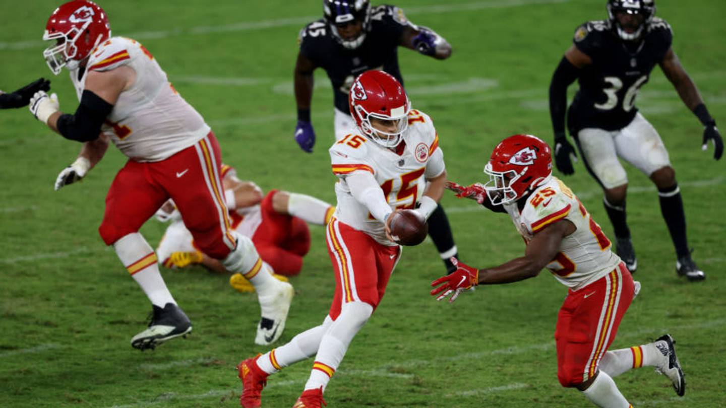 KC Chiefs injury report: Tyreek Hill, Clyde Edwards-Helaire return to ...