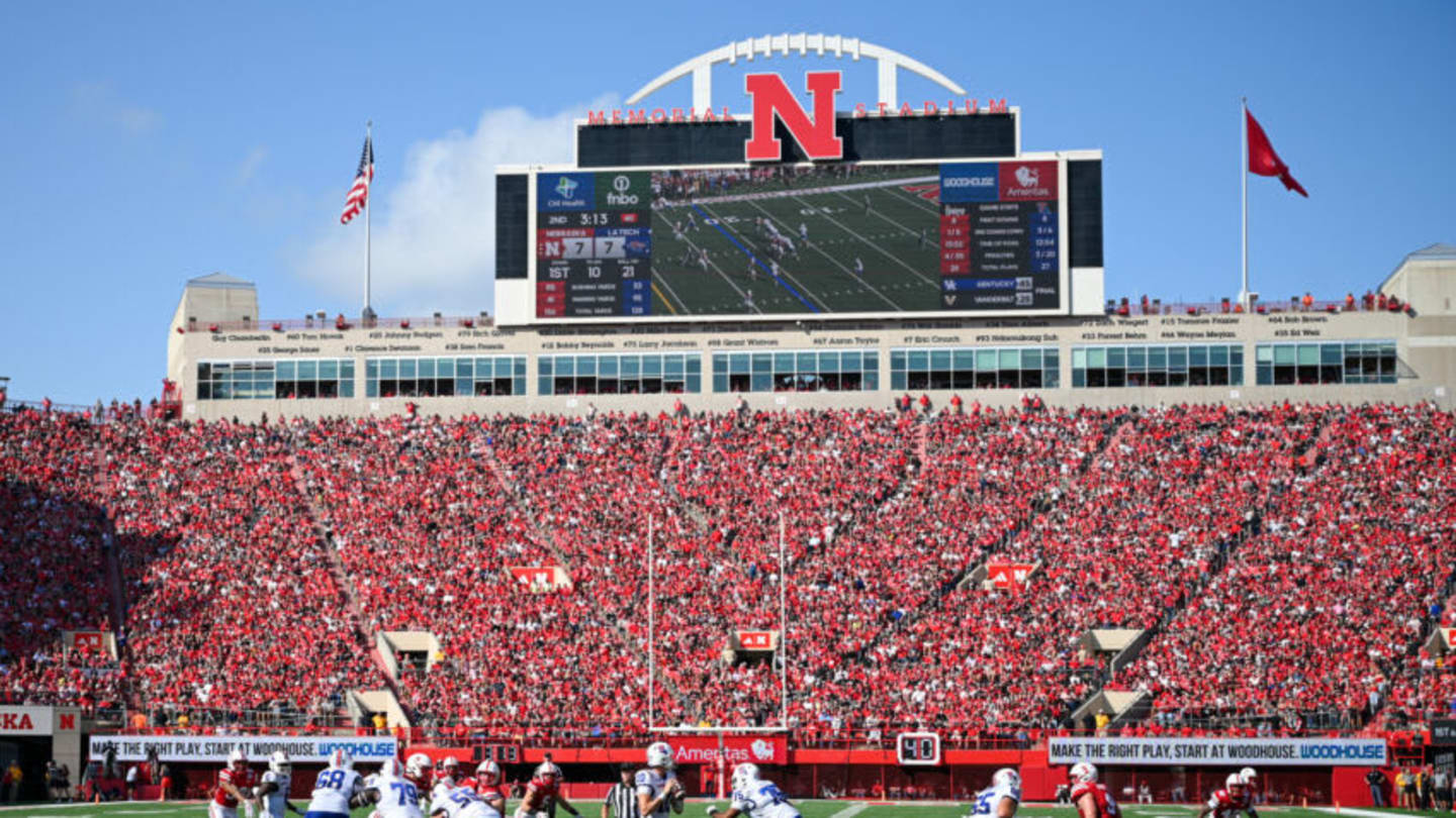Nebraska Football: Memorial Stadium shrinking met with concern