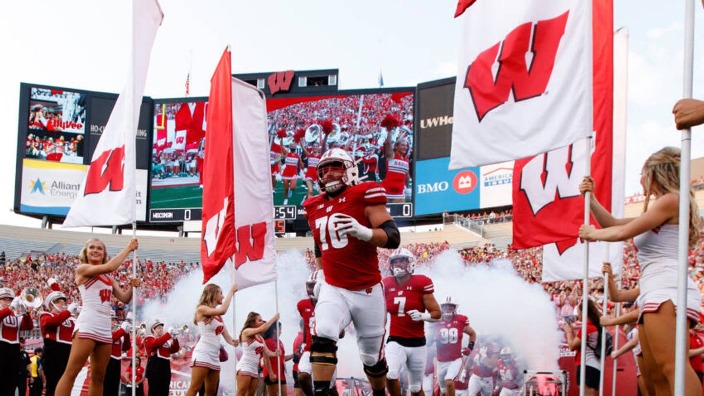 Wisconsin Football: Game-by-game predictions for Badgers in 2022