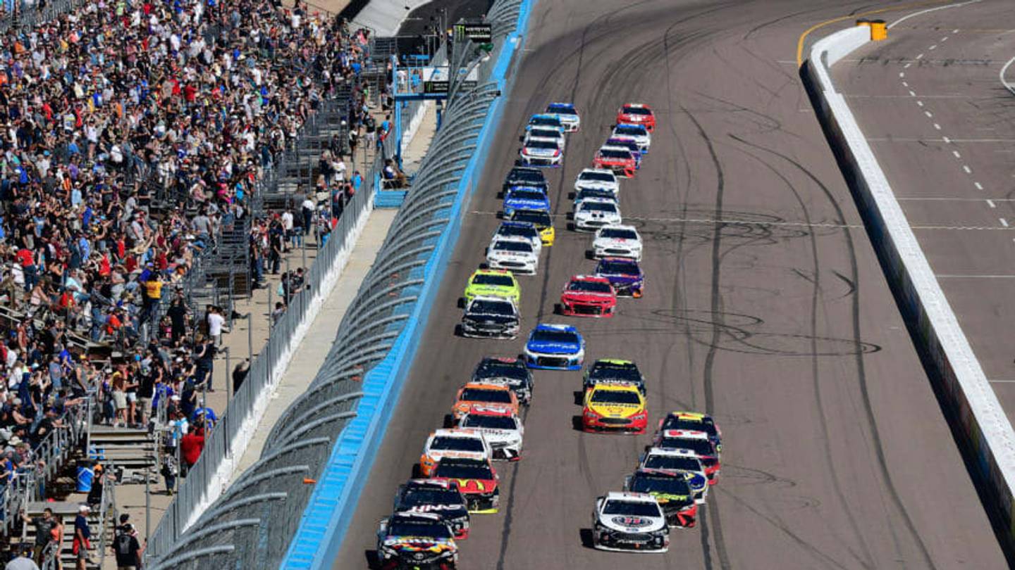 NASCAR: Team Power Rankings after Phoenix – Toyota teams rise