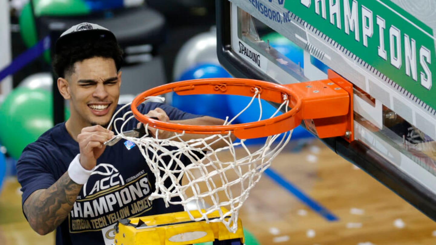 Michael Devoe gets workout with Los Angeles Lakers