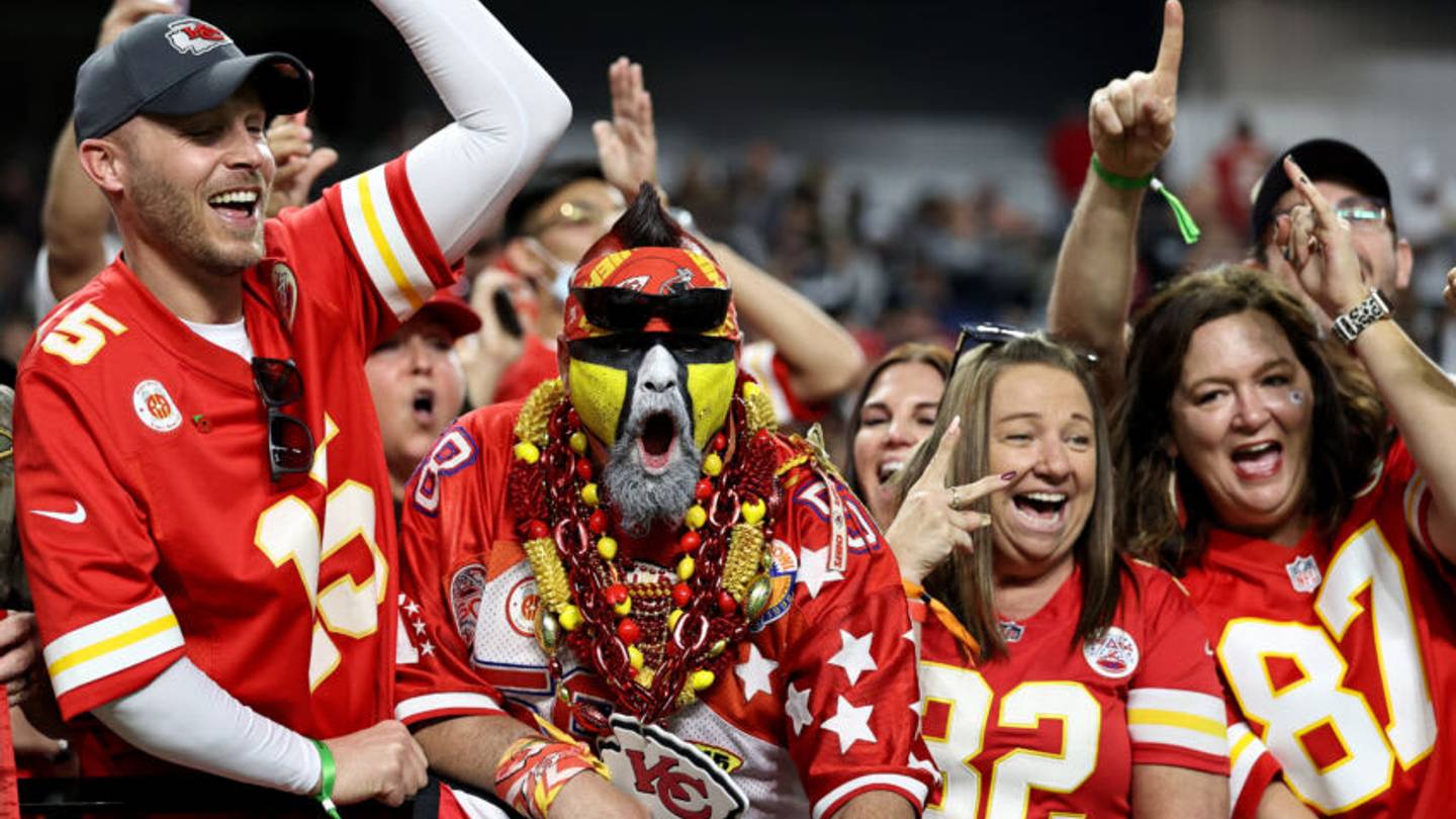 KC Chiefs fans cheering guide for AFC playoffs