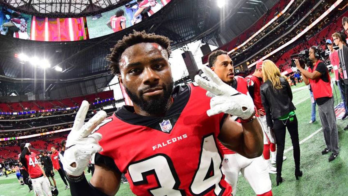 New York Jets: Brian Poole signing is terrific, but more needs to be done