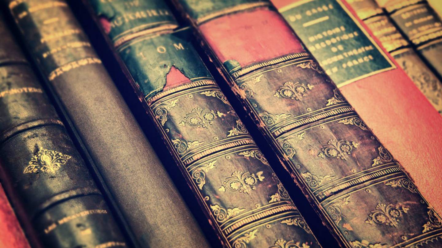 5 Amazing Things Found in Old Books