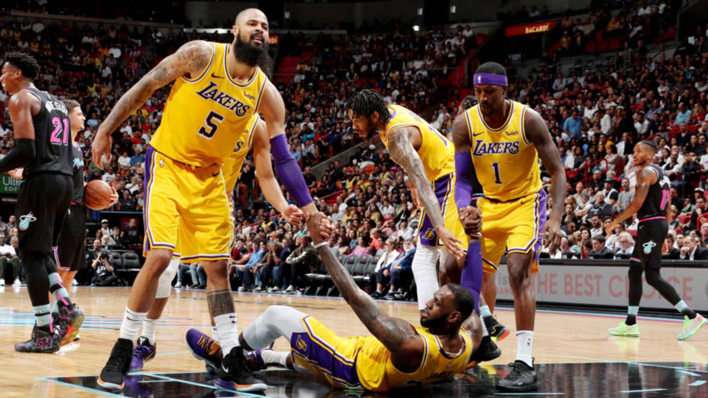 Los Angeles Lakers: Which players make up the best lineup right now?