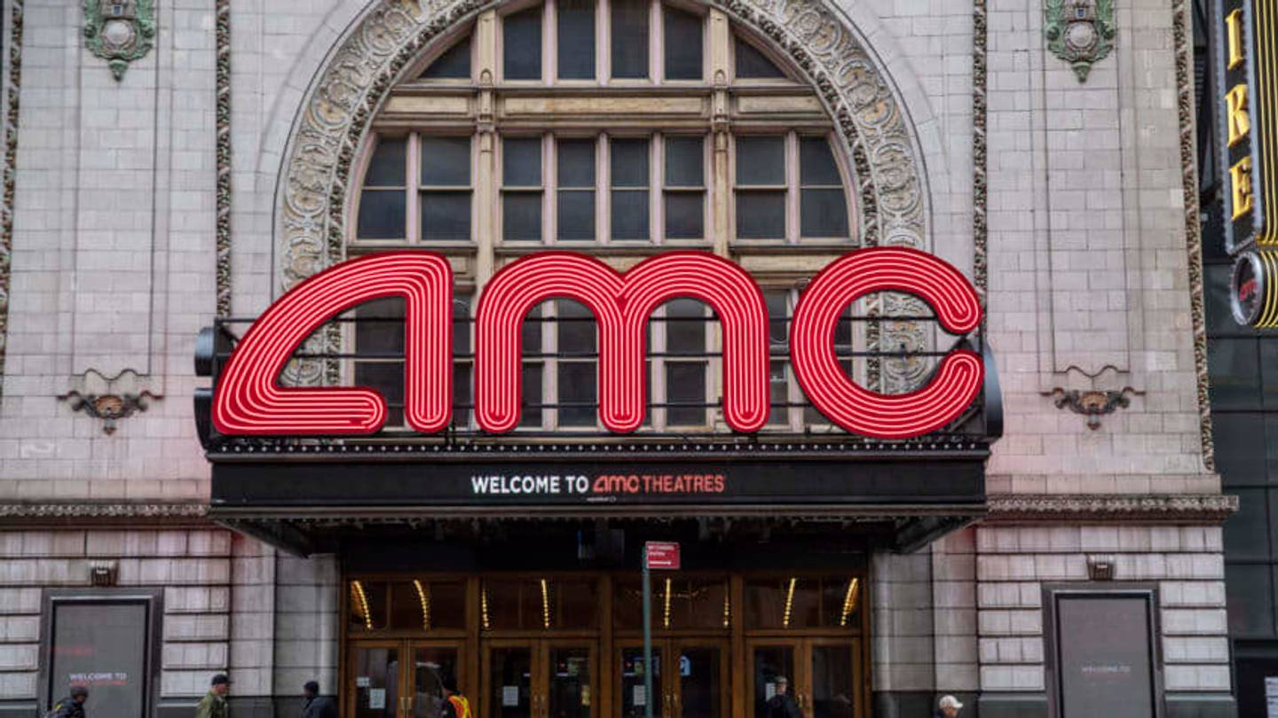 AMC faces backlash over face mask policy