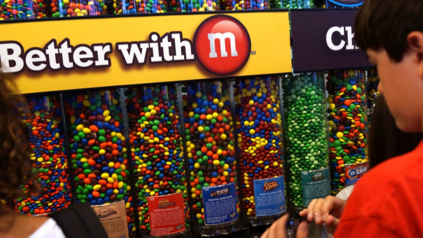Ranking 25 of the best M&M flavors