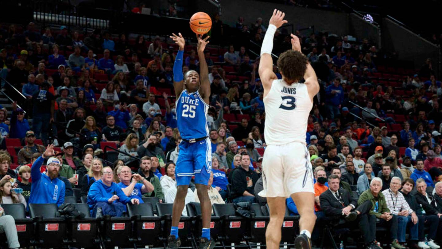 Duke basketball: Mark Mitchell address lofty preseason expectations