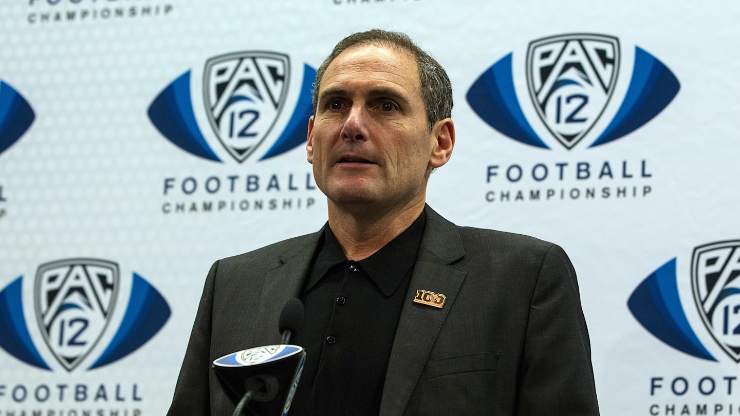 Larry Scott leaves Pac-12 to the celebrations of USC, Pac-12 fans