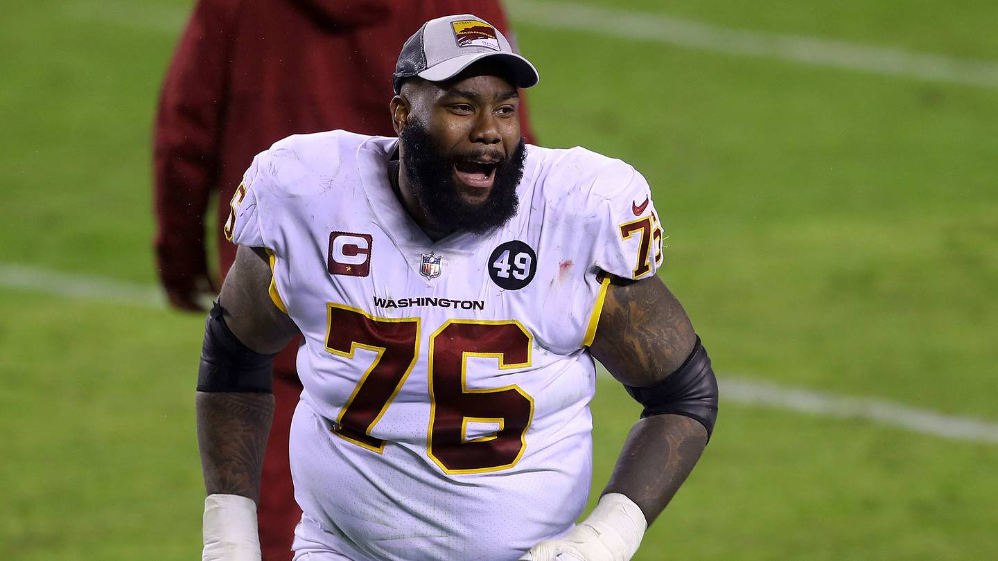 NY Jets reportedly hosted Morgan Moses on a visit last week