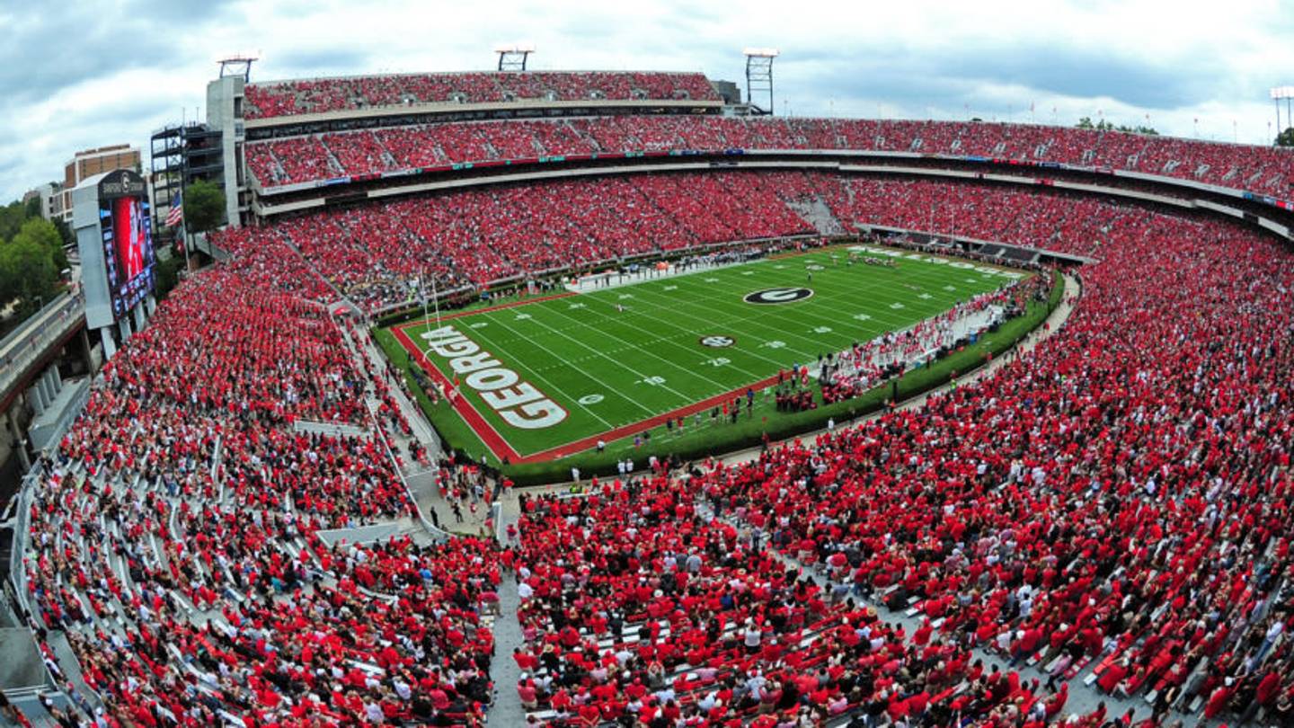 Georgia football: enclose Sanford Stadium?