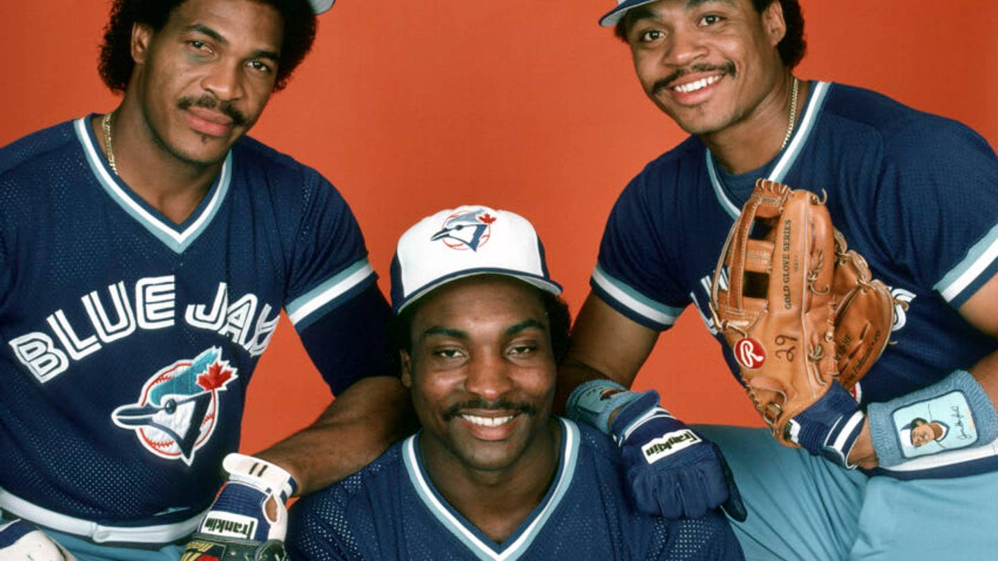 The 5 greatest outfielders in Toronto Blue Jays history