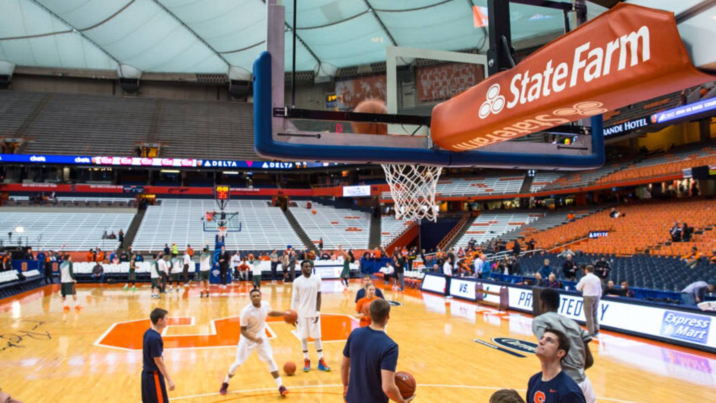 Syracuse basketball reaches out to 4-star, top-60 prospect, a top-10 center