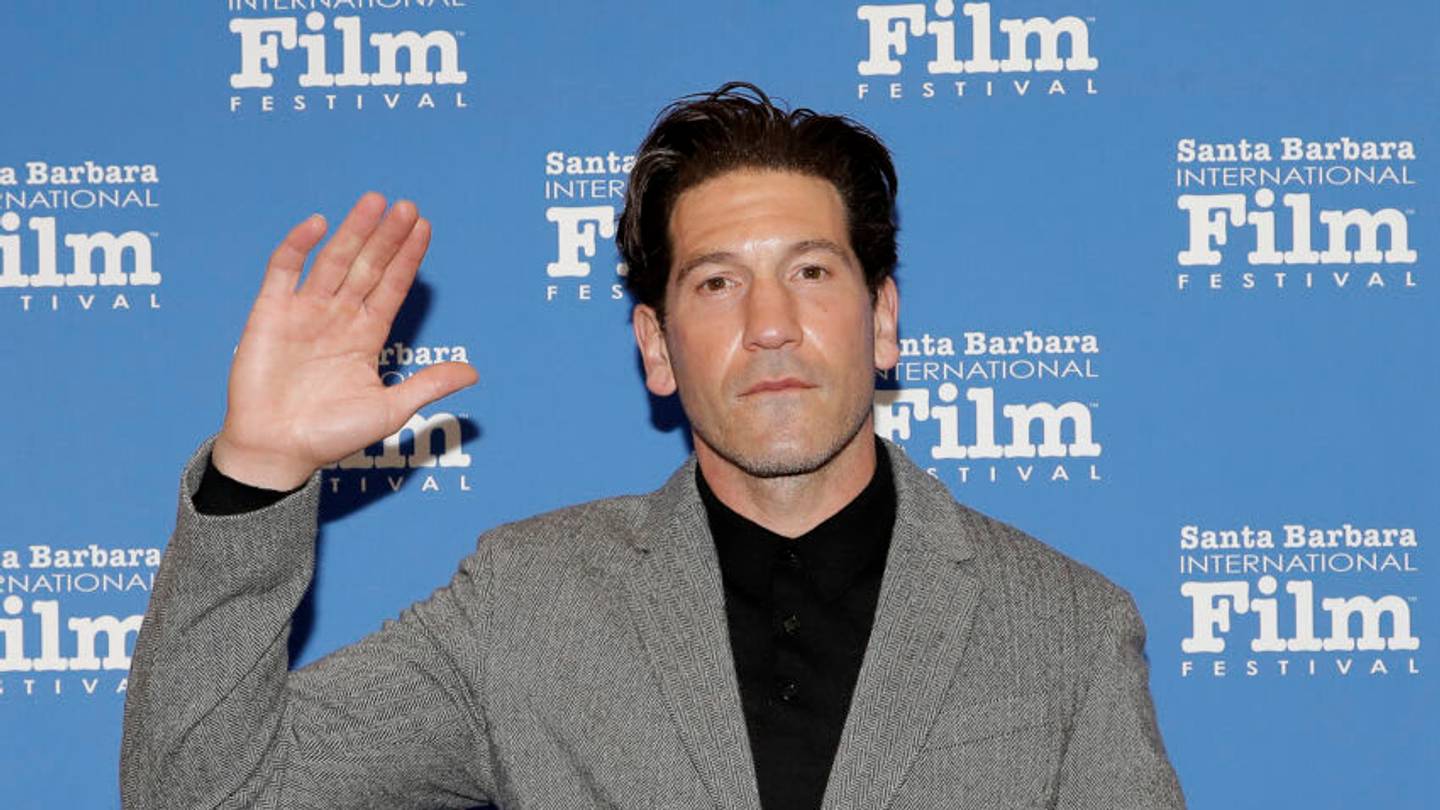 Does Walking Dead actor Jon Bernthal star in The Bear season 2?