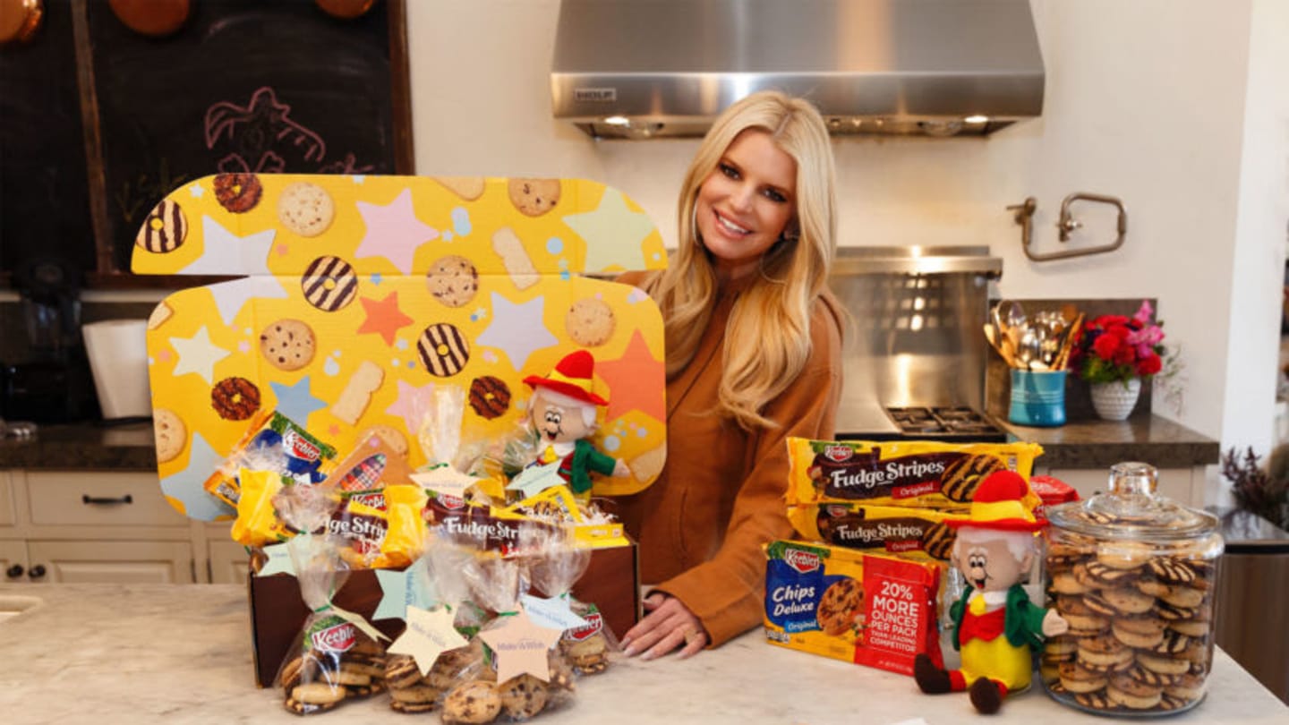 Jessica Simpson has partnered with Keebler and the Make-A-Wish ...