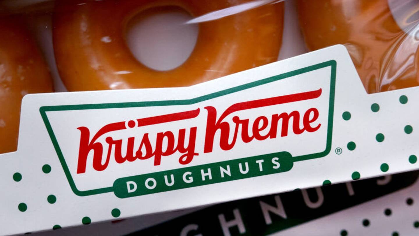Krispy Kreme uses a free dozen doughnuts to help the American Red Cross