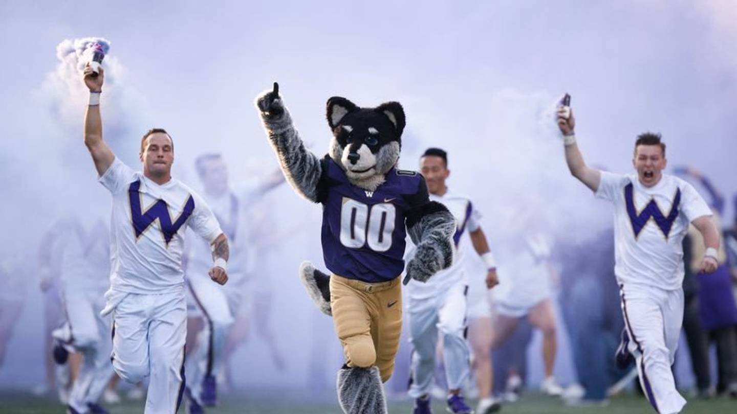 Washington Huskie football team releases new uniforms to honor US troops