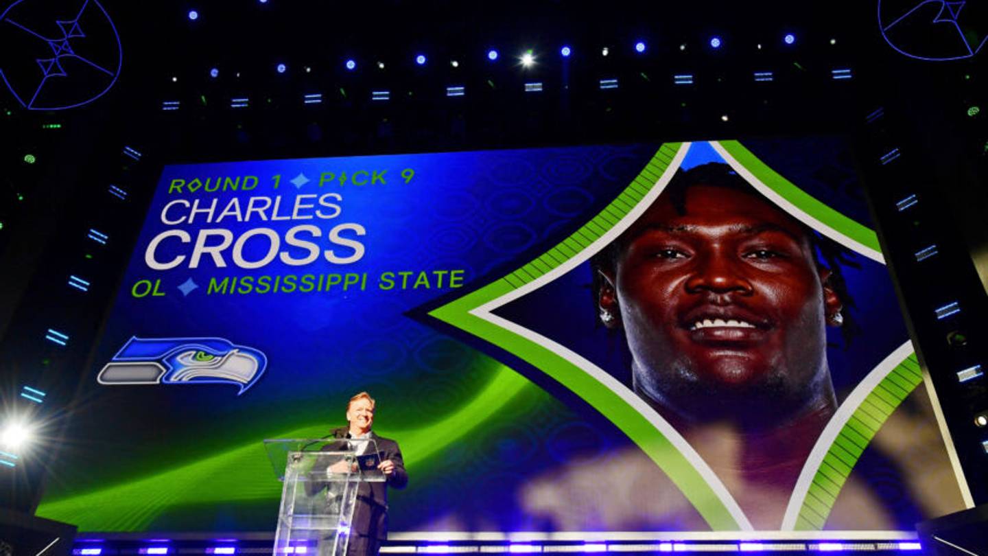 Seahawks take OT Charles Cross with pick 9: Here’s the grade