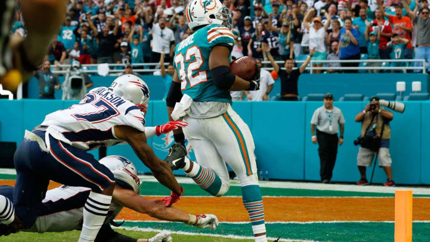 NFL trades begin to swirl with a week left until the deadline