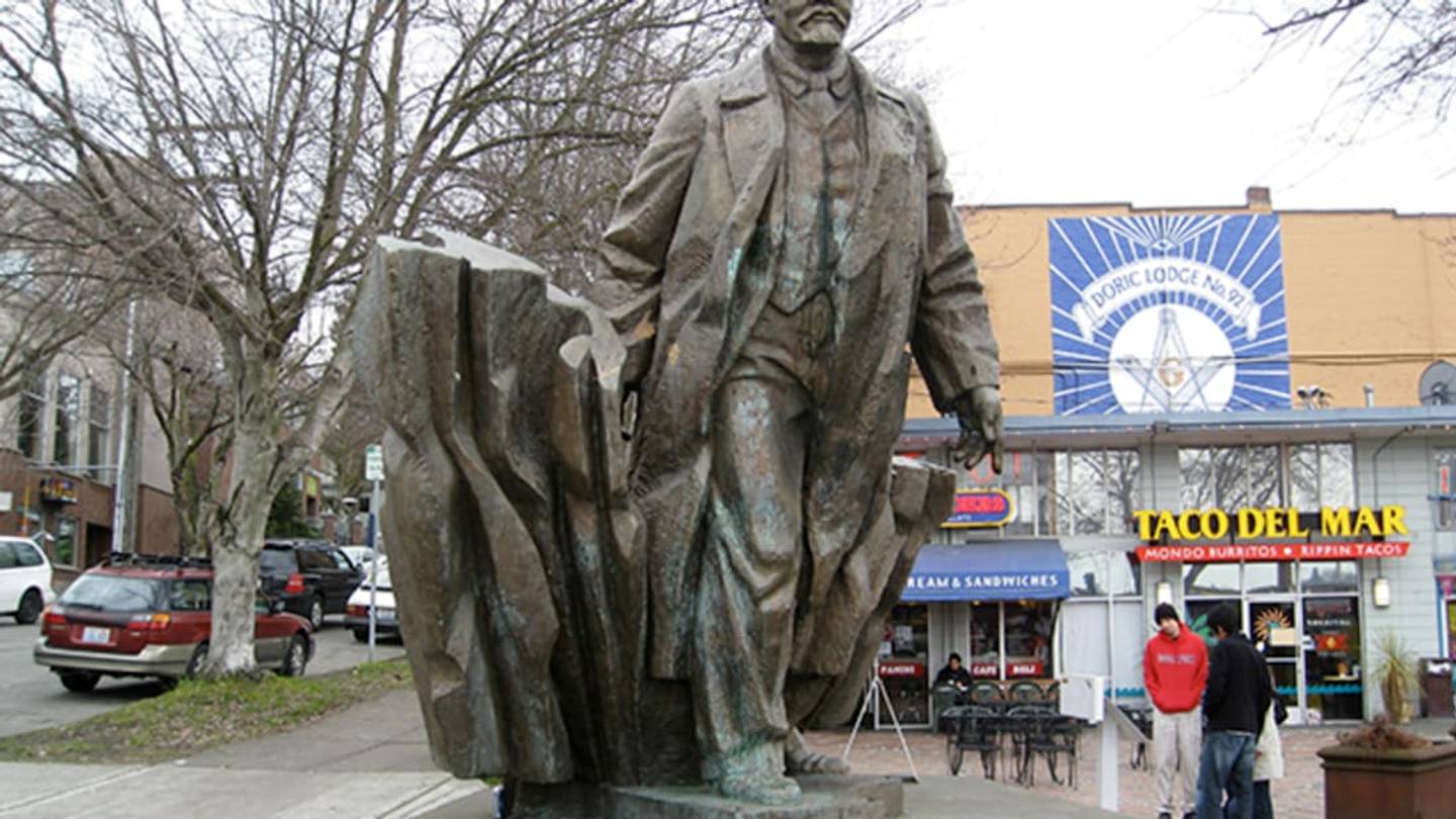 A Seattle Neighborhood Has a Statue of Vladimir Lenin, and It's Up For Sale
