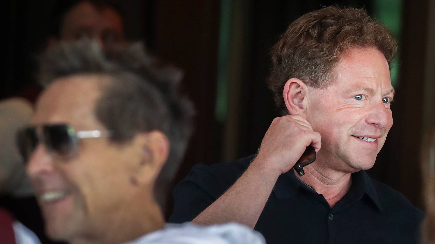 Blizzard Employees Share Salaries, Revealing Major Pay Disparities