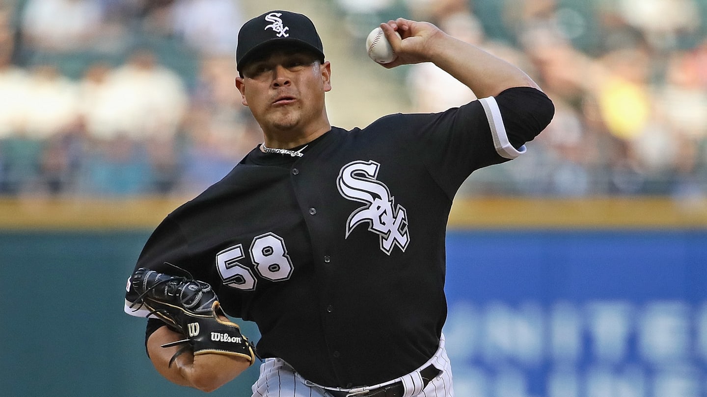Mariners Sign Former Yankees and White Sox Pitcher Manny Banuelos