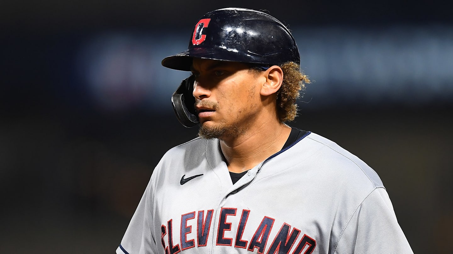 Indians News: Cleveland Outfielder Josh Naylor Suffers Apparent Leg Injury