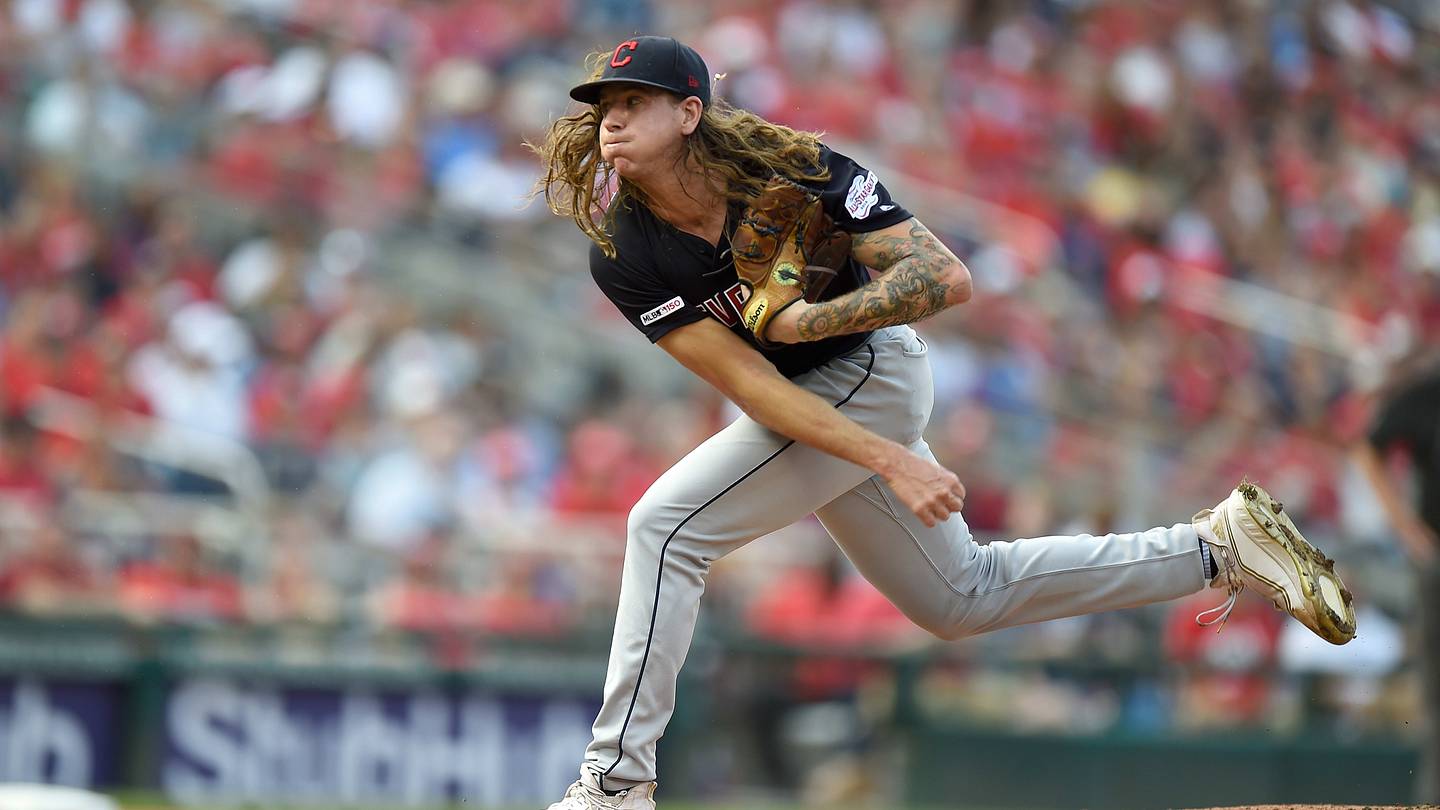 Indians Pitcher Mike Clevinger Undergoes Surgery After Tearing Meniscus
