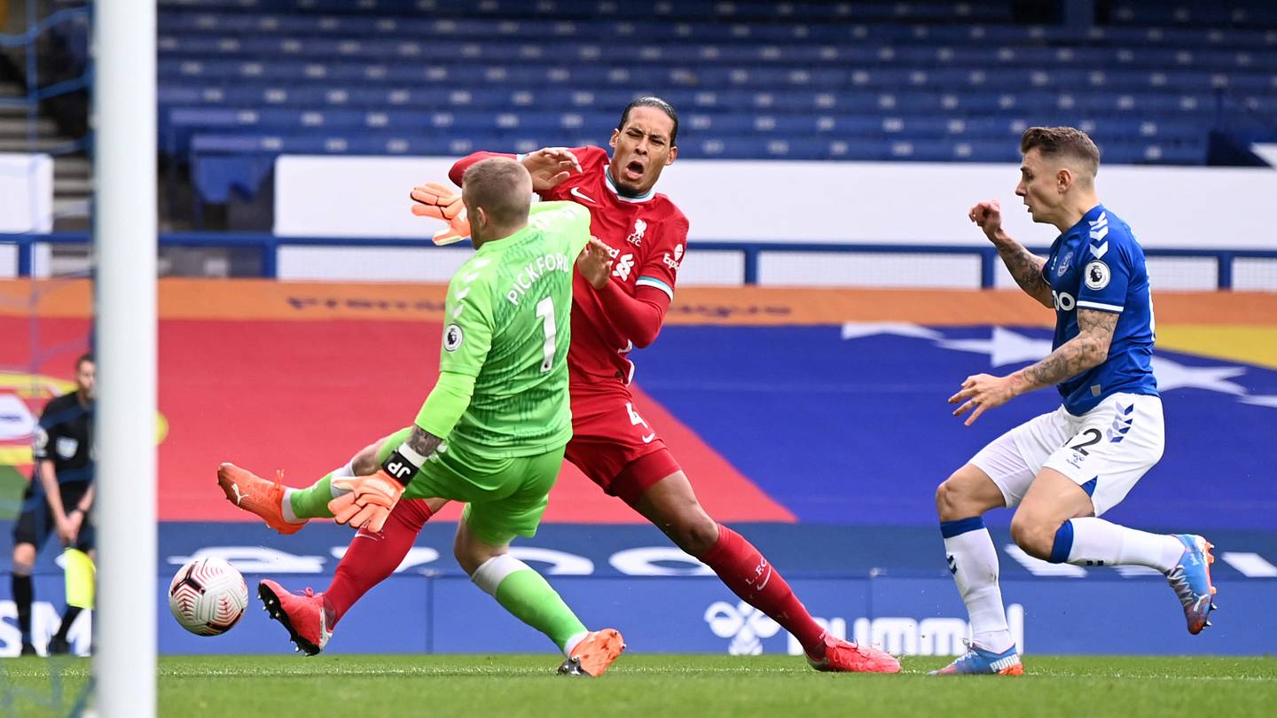 Michael Oliver admits Jordan Pickford should have been sent off in ...