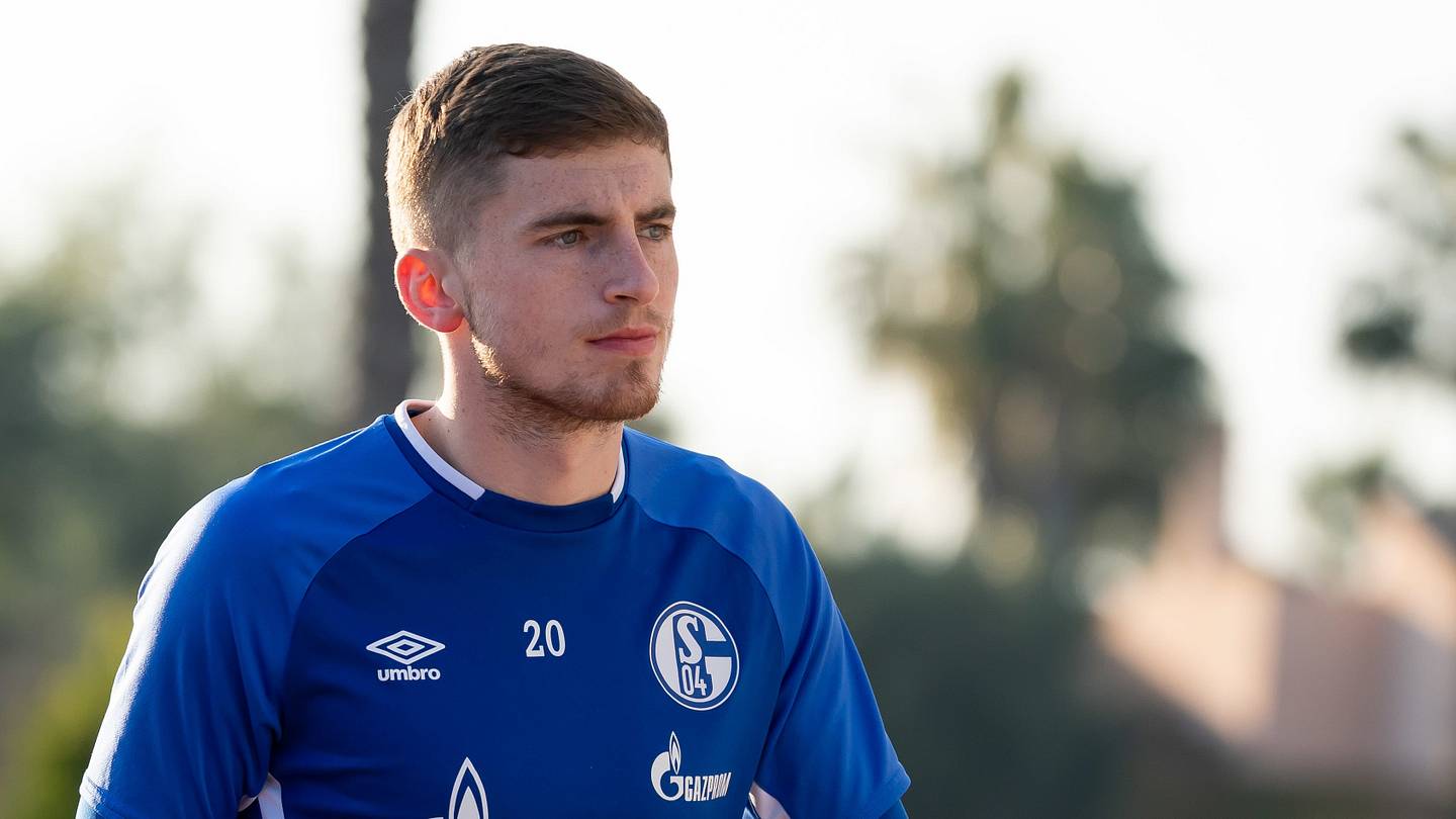 Schalkes Jonjoe Kenny im 90min-Gespräch: "Wollen die Saison positiv ...