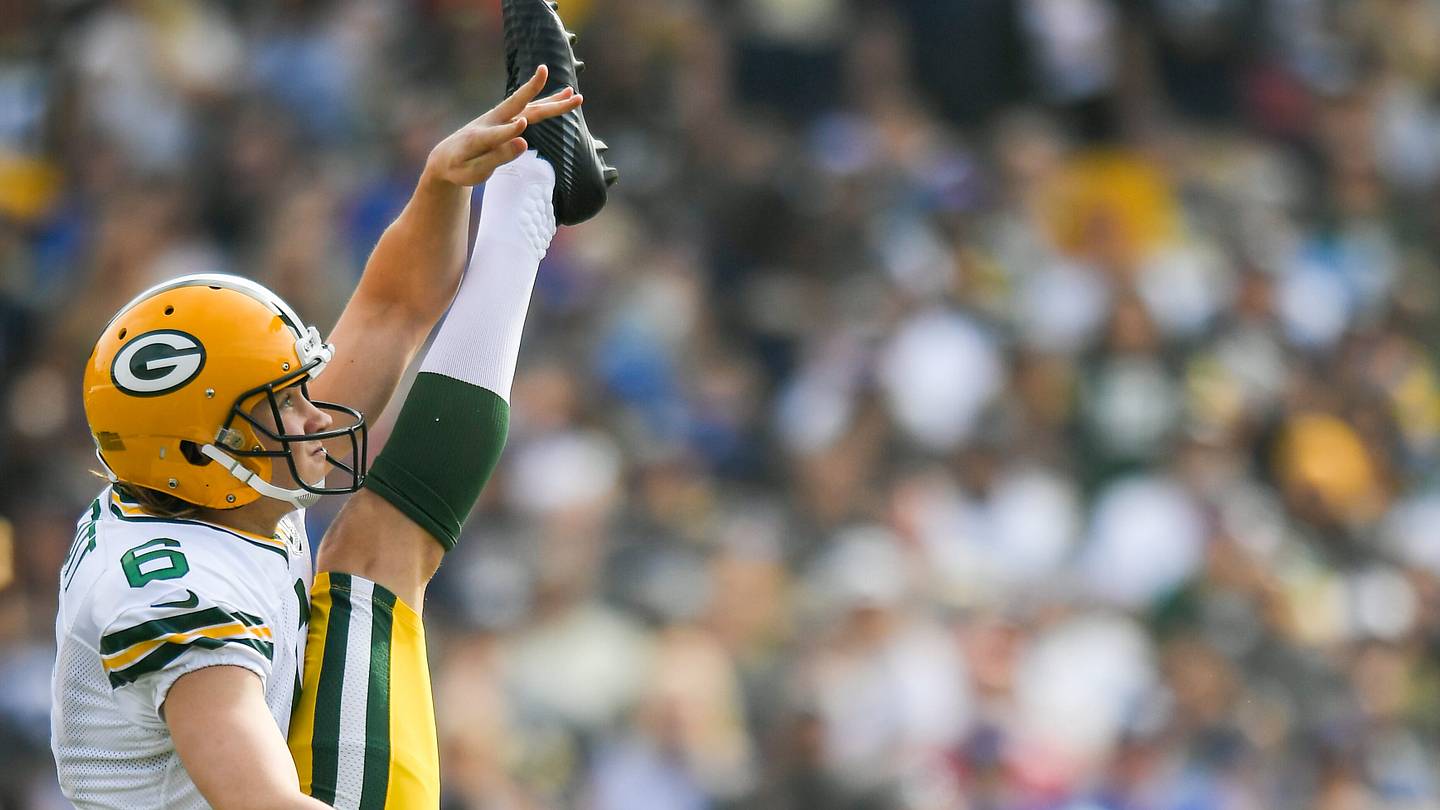 Packers Punter JK Scott's Flexibility is so Ridiculous He Once Gave ...
