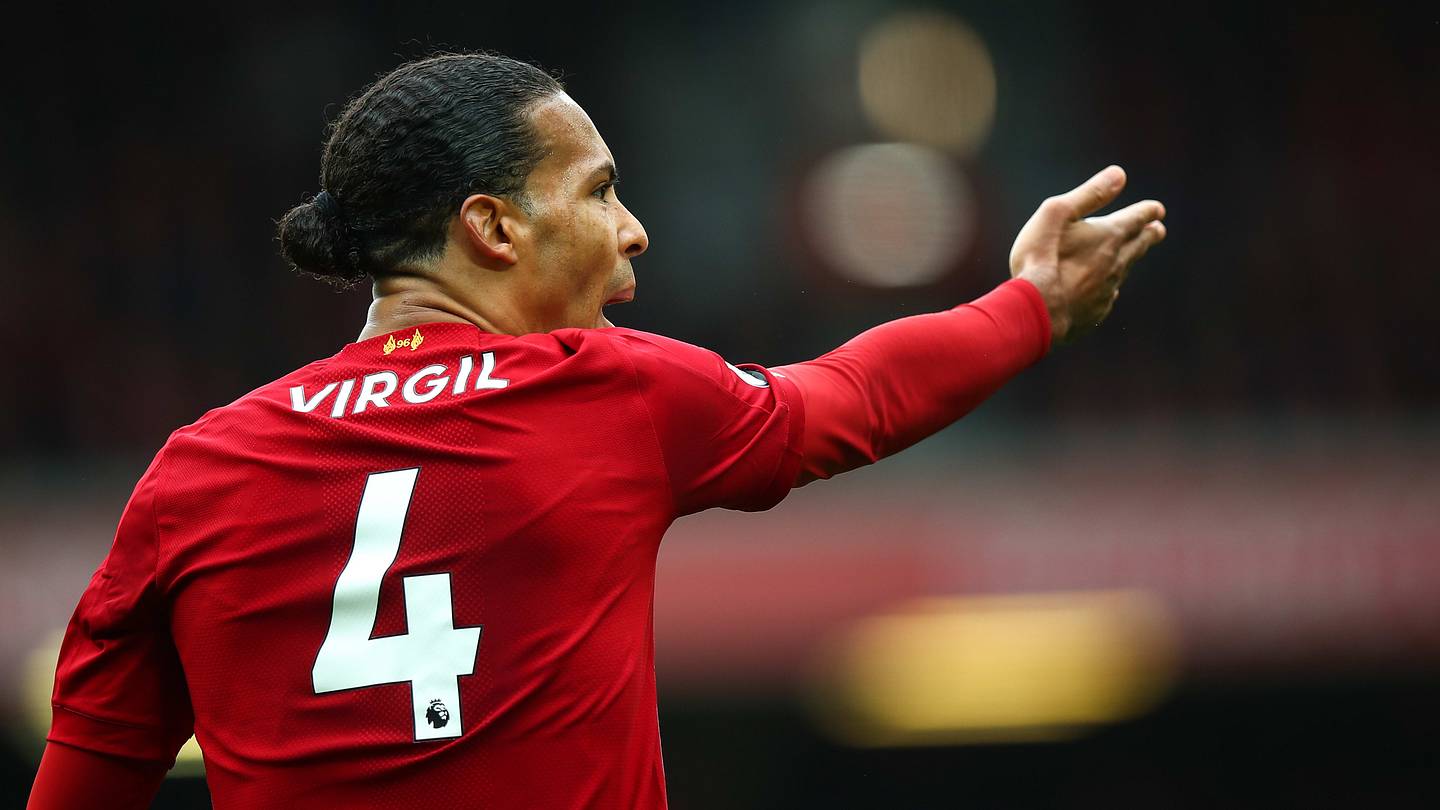 Van Dijk Bayangkan Momen Pesepakbola Pensiun karena Lockdown akibat ...