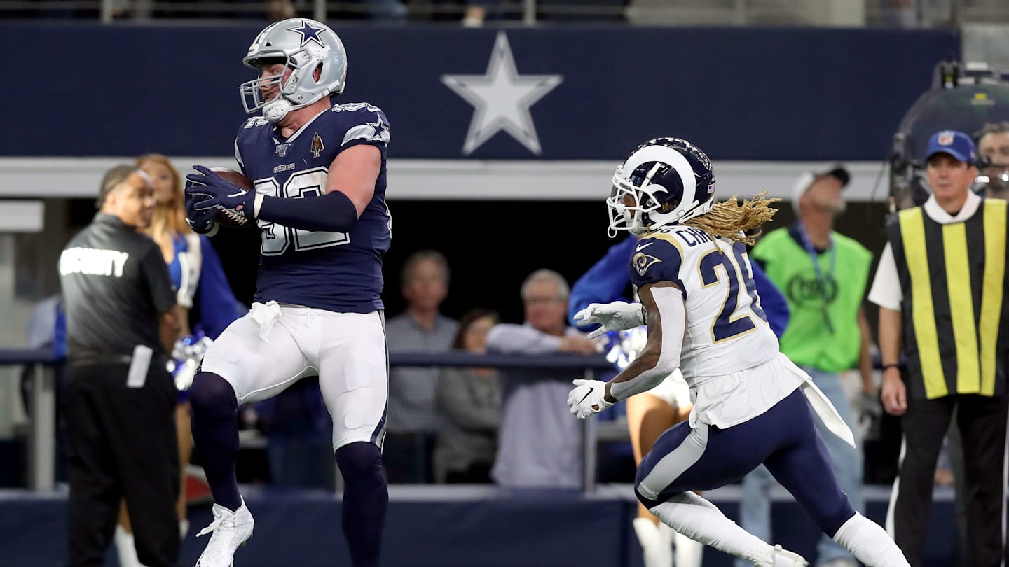 Jason Witten Claims His Touchdown Spike Against the Rams Was the First ...