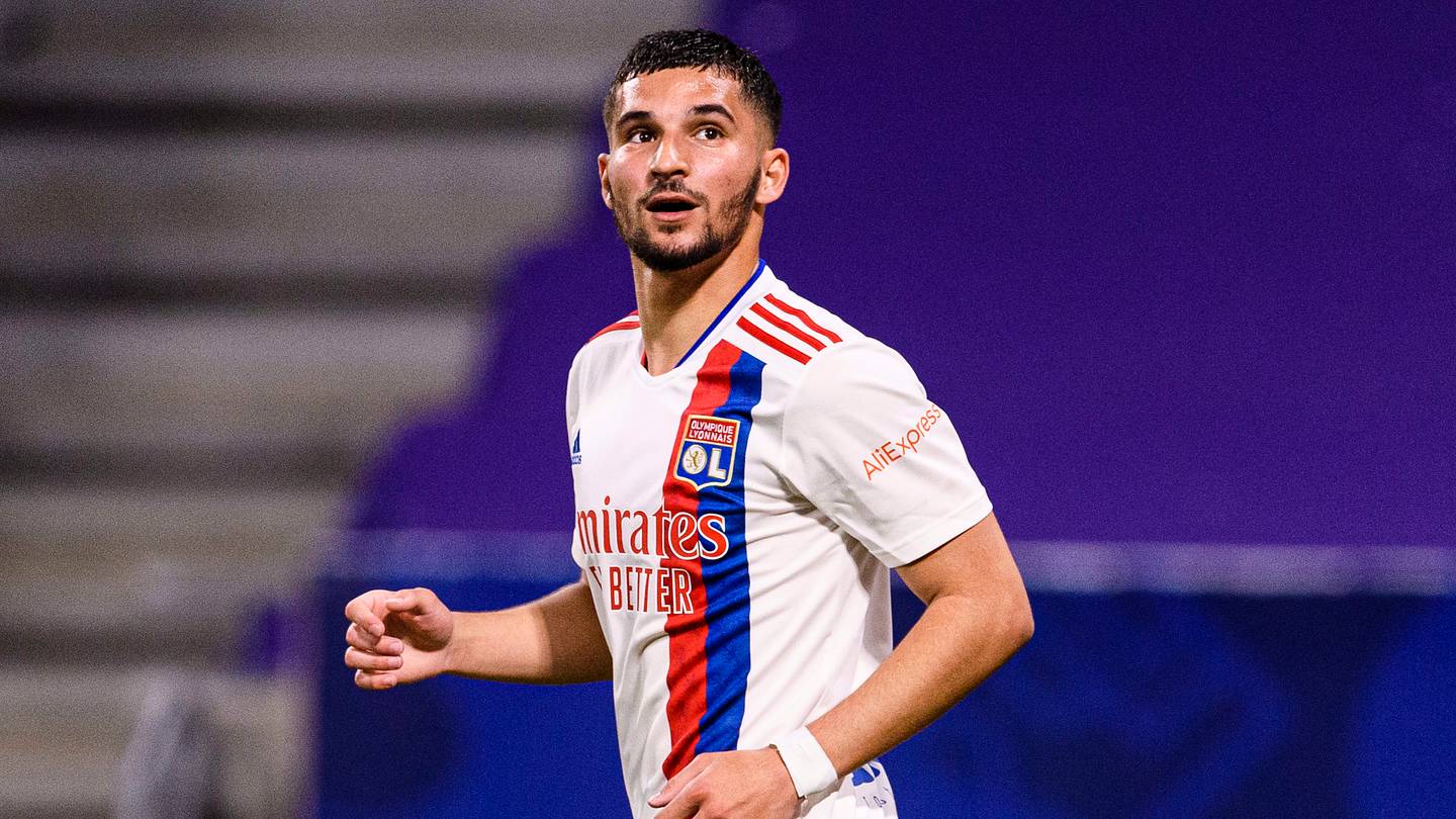 Arsenal targeting Lyon midfielder Houssem Aouar