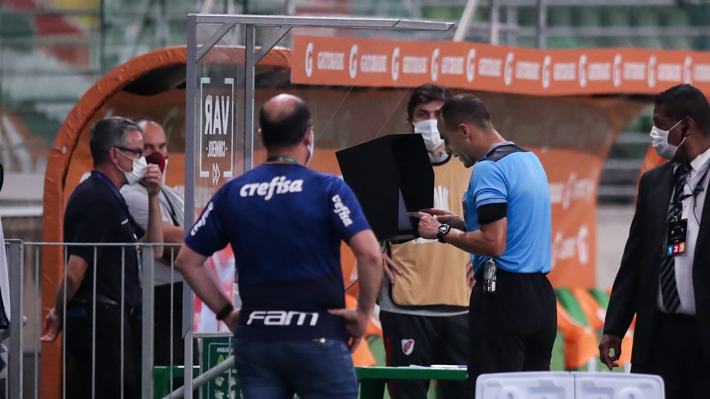 La Conmebol Difundió Los Audios Del Var En Palmeiras River Los