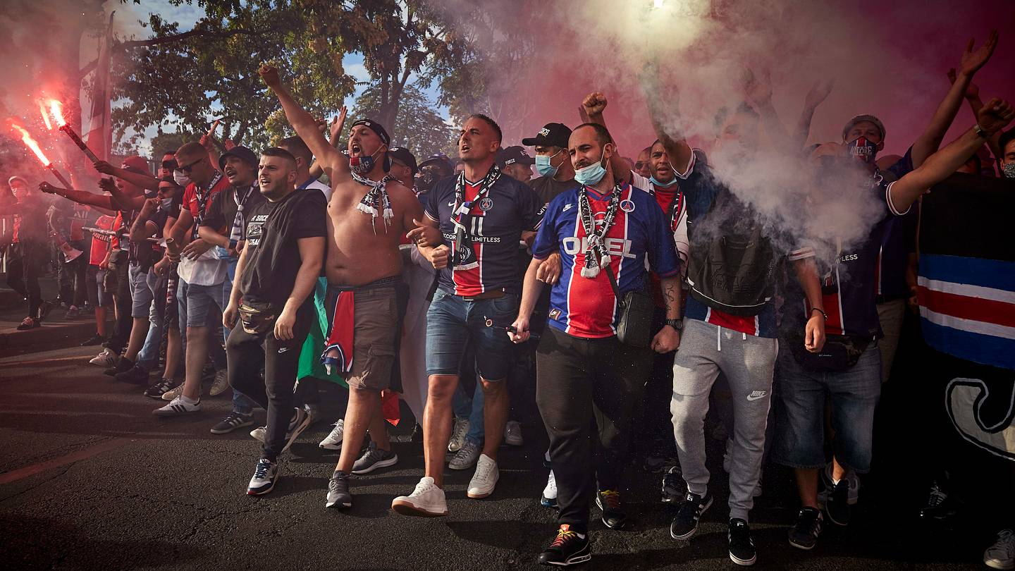 148 Arrested in Paris as Fighting Breaks Out After PSG Lose Champions ...